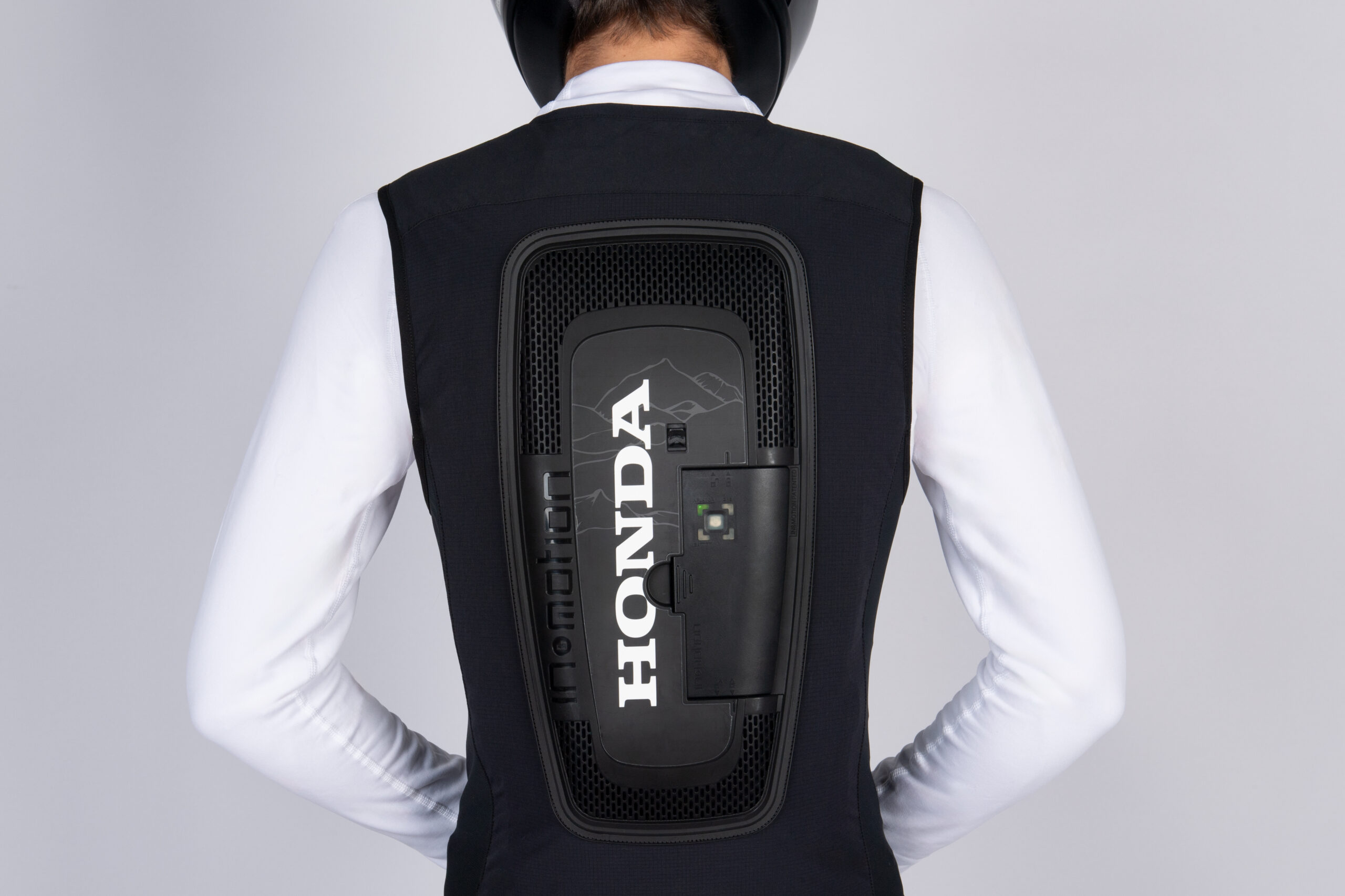 Honda dévoile son premier airbag, équipé de la technologie In&motion ...